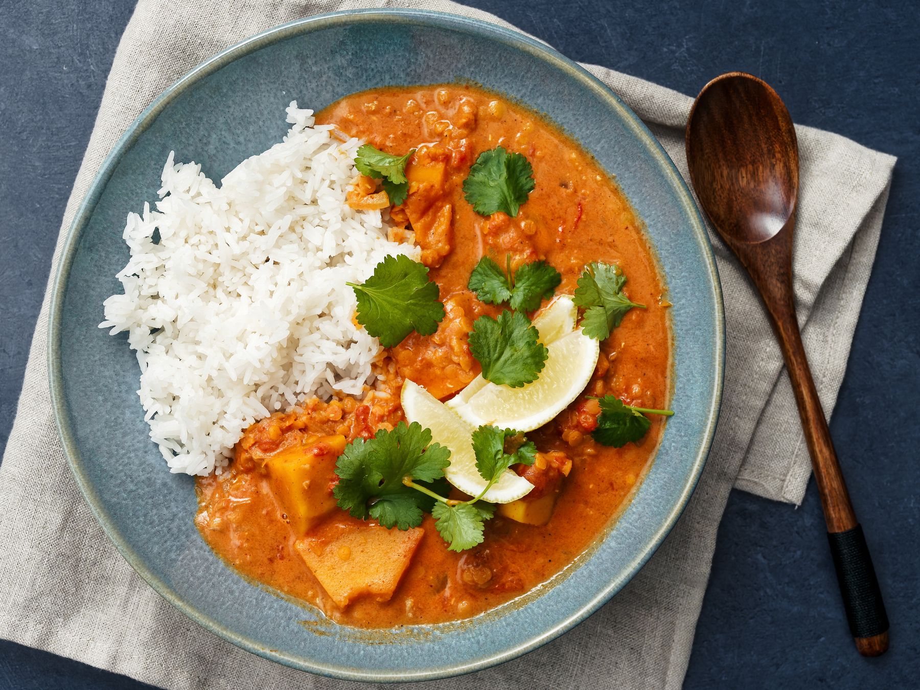 Makkelijke pompoencurry met linzen en kokosmelk | PLANTPROEF