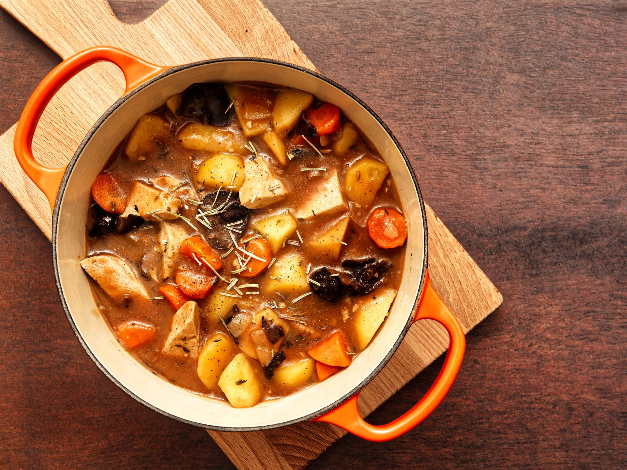Vegan stoofpot met paddenstoelen en tofu | PLANTPROEF