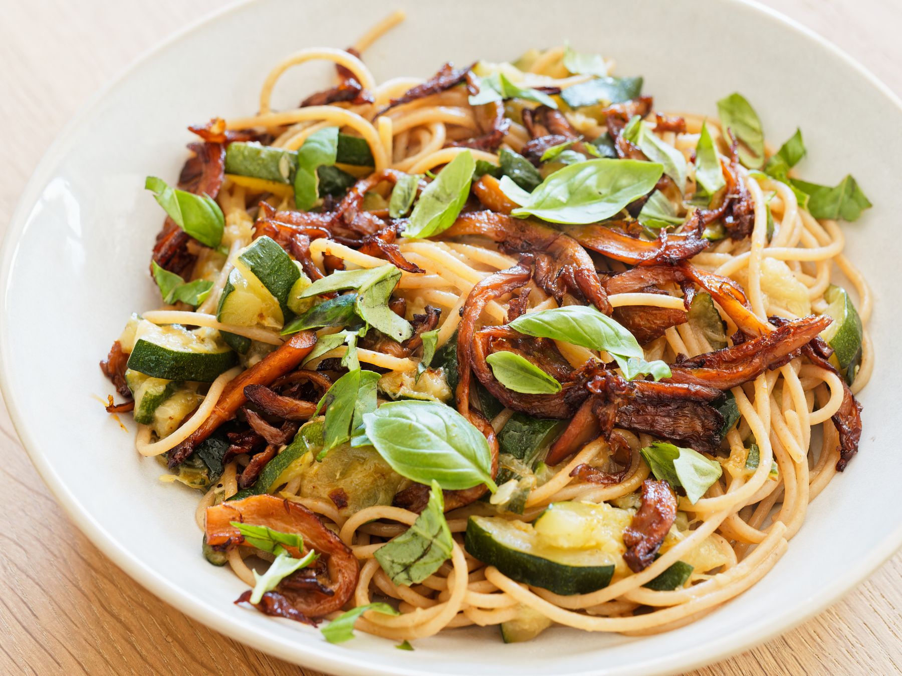 Spaghetti met courgettesaus en oesterzwammen | PLANTPROEF